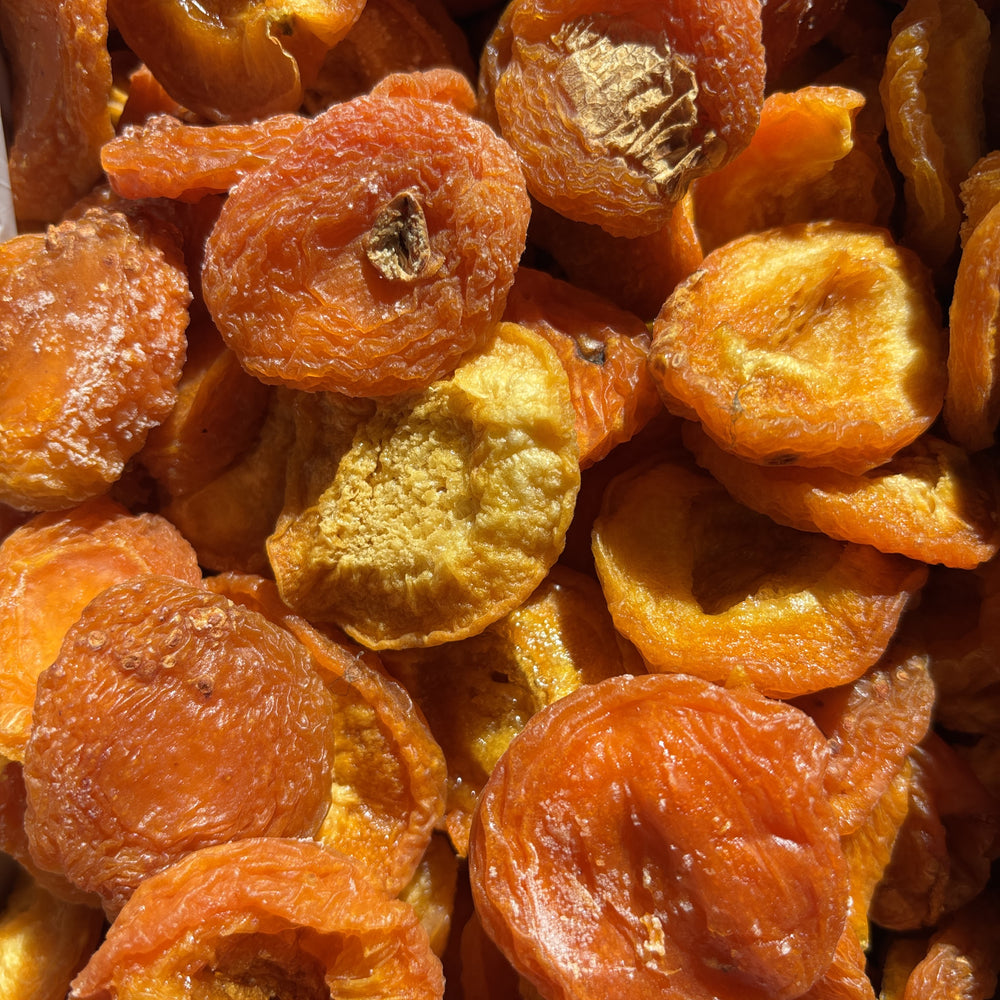 Freeway Orchard Whole Dried Apricots (Seconds) | Freeway Orchard